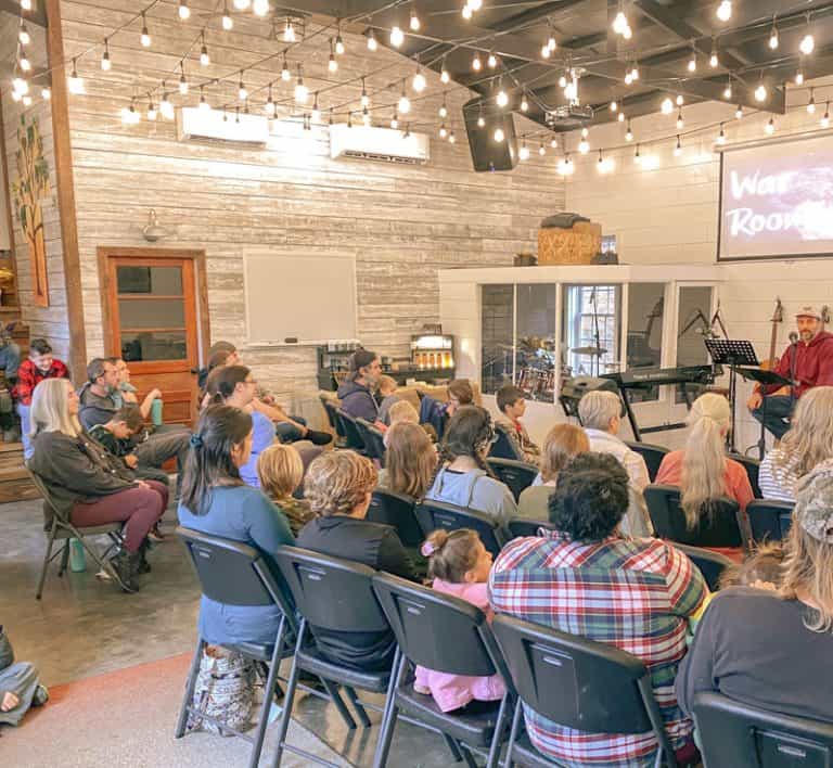 Christian Homesteading: A Story Of Community · Growing Dawn